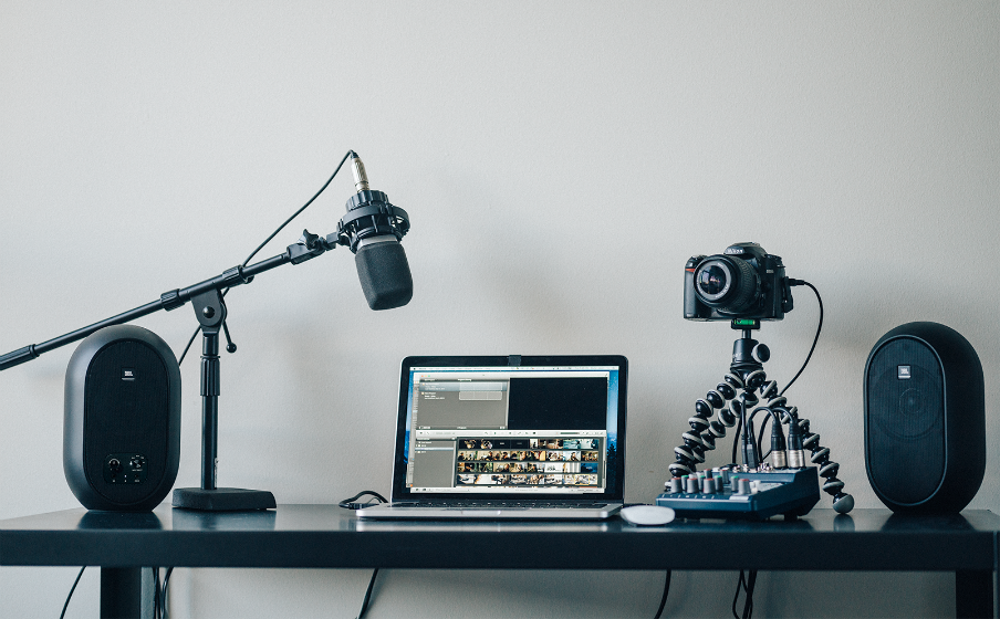 JBL 104-BT (Pair) | 블루투스를 탑재한 데스크탑용 모니터 스피커